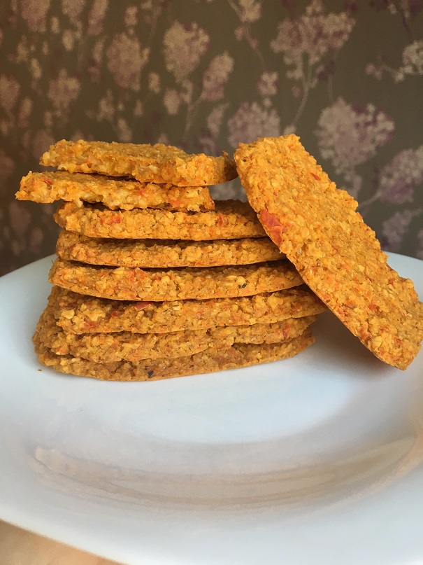 Crackersi cu legume, ovăz și mălai (fără lapte, ou, gluten ...